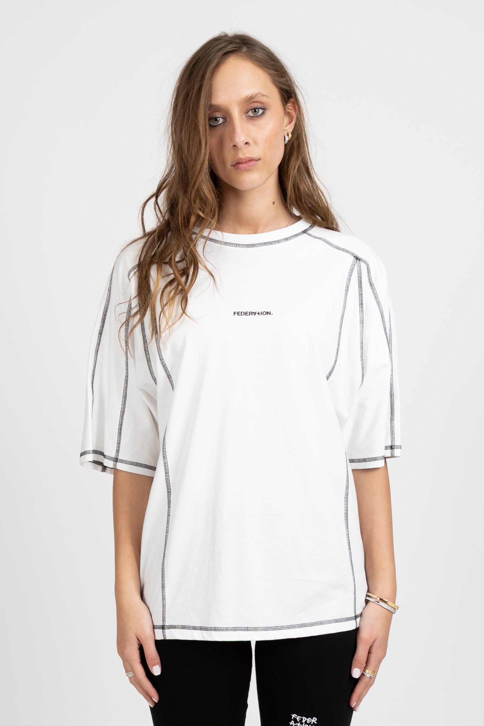Trast Tee - Logo
